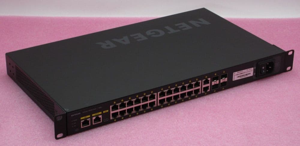 NetGear AVLine M4250-26G4F-PoE 300W 30-Port 24x 1G PoE 2x RJ45 4xSFP 1G ...