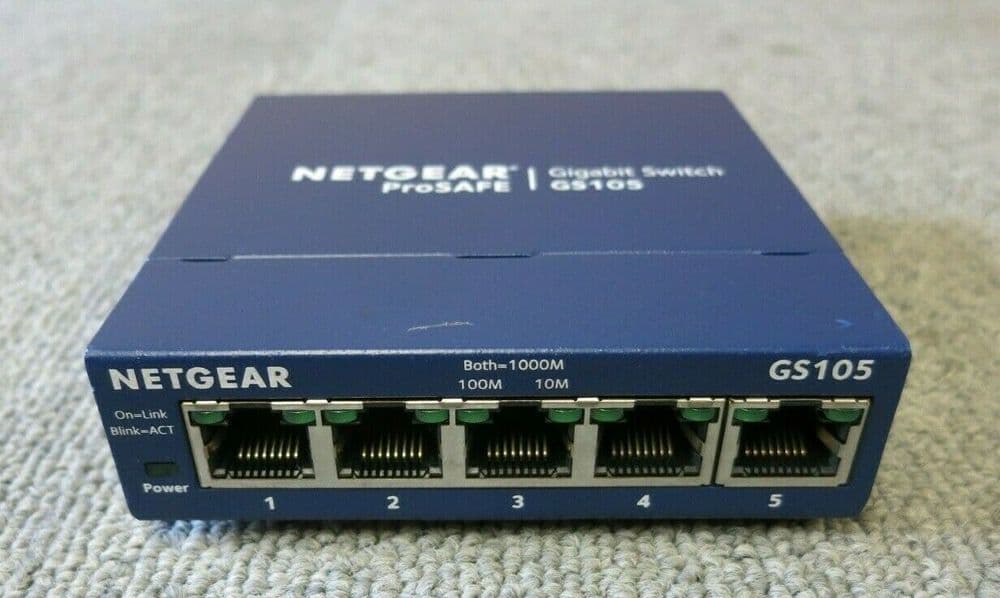 Netgear GS105v5 5 Port 10/100/1000Mbps Gigabit Ethernet RJ45 Unmanaged ...