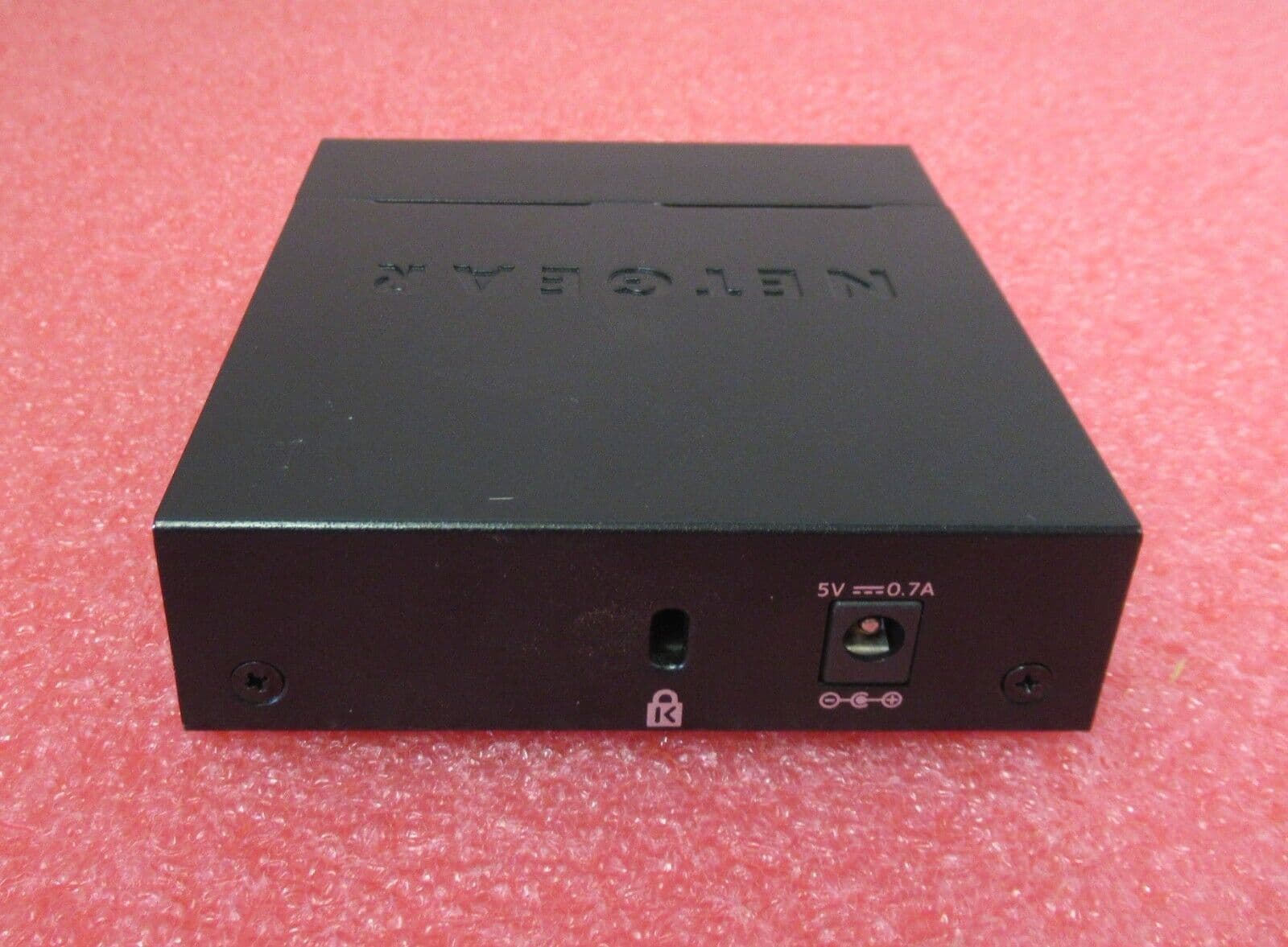 Netgear GS305v3 300 Series 5-Port Desktop unmanaged Gigabit Switch AC ...