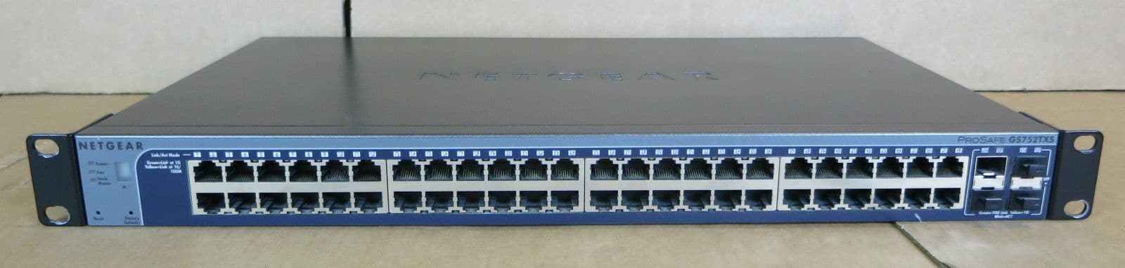 Netgear Prosafe GS752TXS 52 Port Gigabit stackable Smart Switch With ...