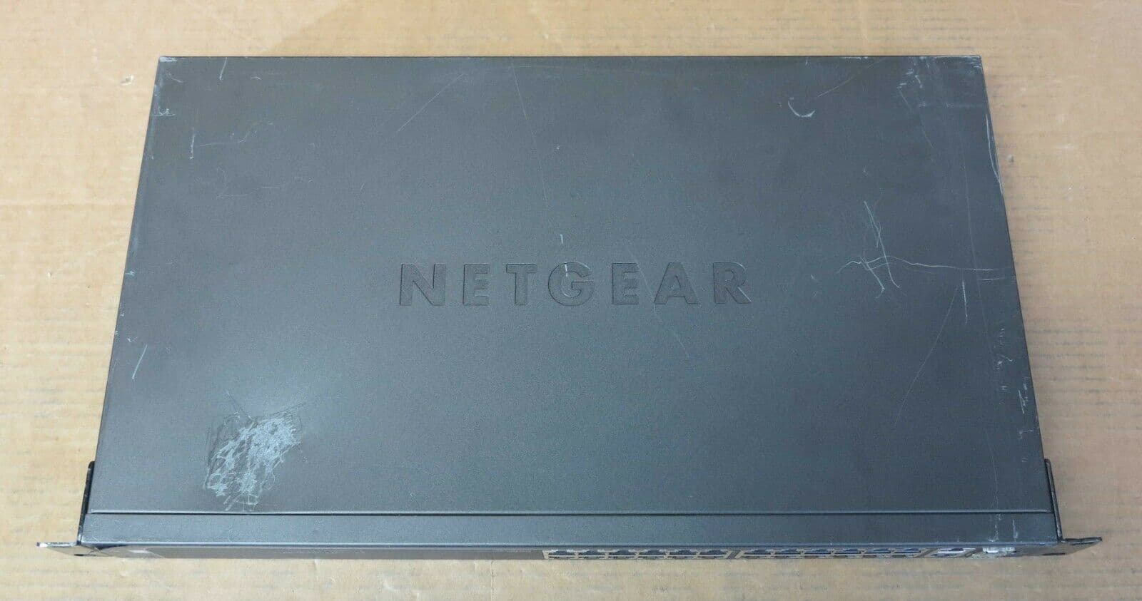 Netgear ProSAFE S3300-28X 24-Port 10/100/1000 Smart Managed Stackable ...