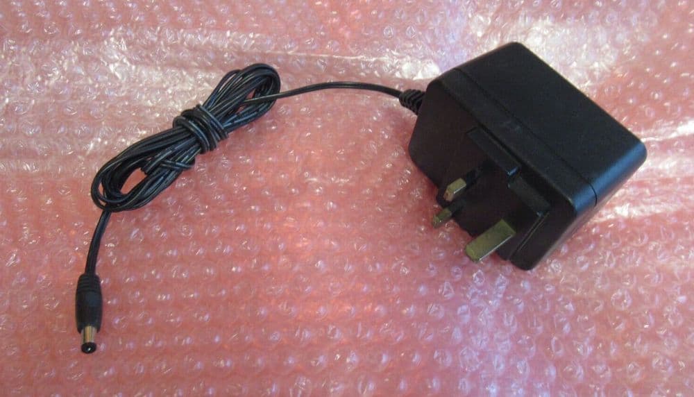 Netgear PWR-012-712 DV-121A2UK UK Plug AC Power Adapter 15W 12V 1 2A