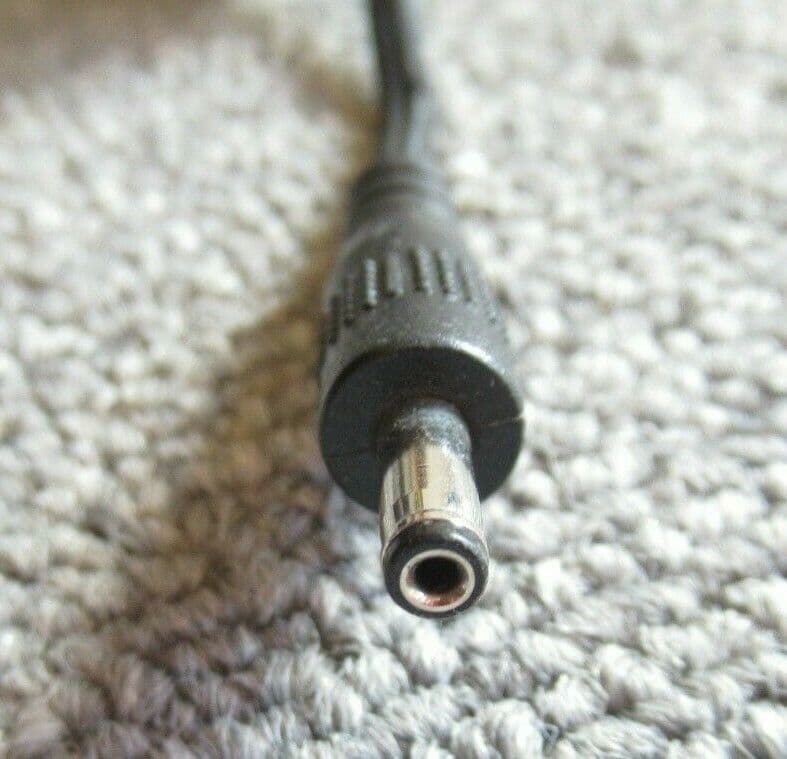 Netgear PWR-1023-01 USK300520 UK 3-Pin Plug AC Power Adapter 5V 2A 10W