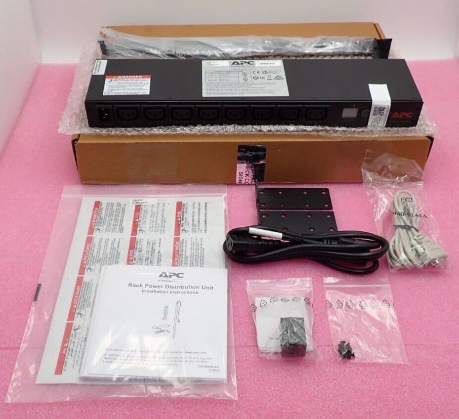 NEW APC AP7920B Switched Rack PDU 1PH 1U 8x C13 Output 1x C14 Input 200-240V