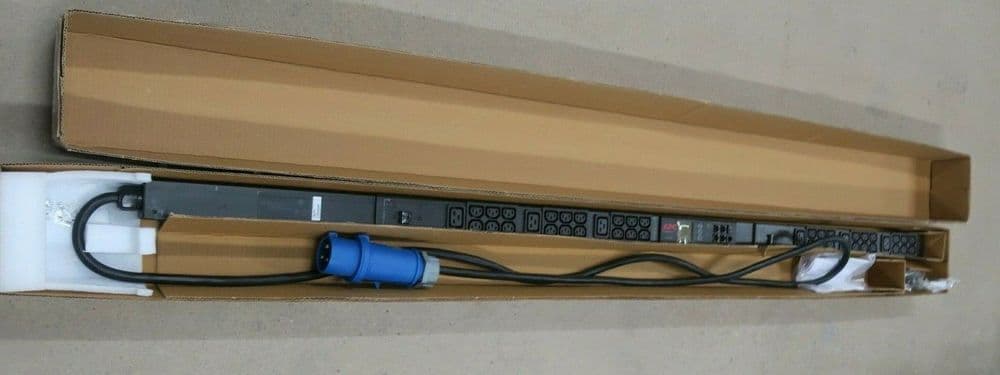NEW APC AP8841 Rack PDU 2G Metered ZeroU 30A 200/240V 36 C13 & 6 C19