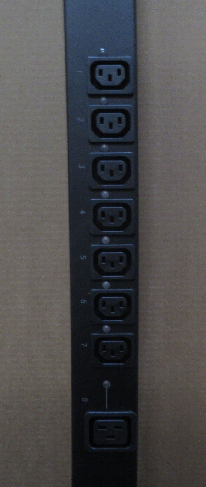 NEW APC AP8959EU3 Smart Switched Rack Power Strip PDU 0U 16A 230V 21x ...