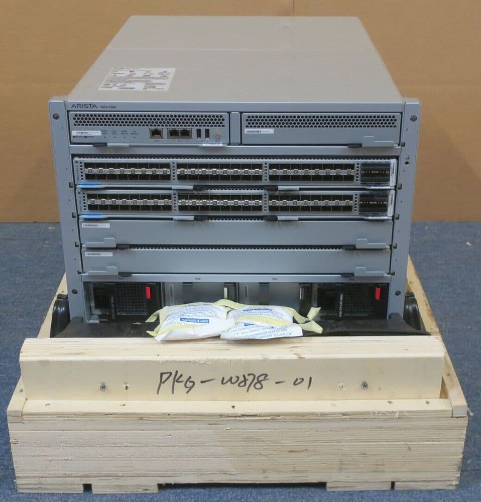 NEW Arista DCS-7304 4-Slot Switch Chassis 2x EM-7300X-64S-LC 1x EM-7300-SUP