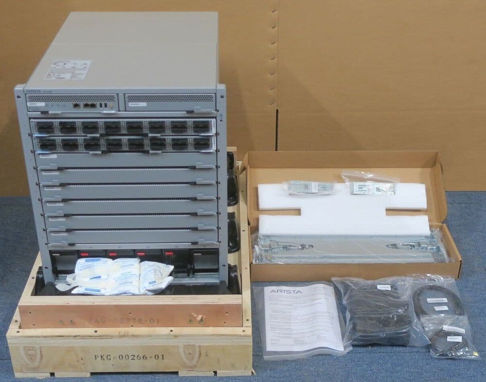 NEW Arista DCS-7308 8-Slot Switch Chassis 2x EM-7300X-32Q-LC 1x EM-7300-SUP