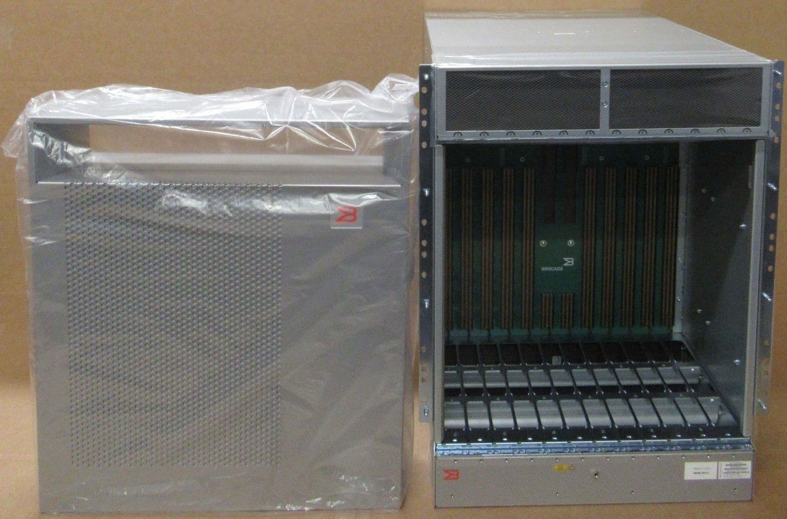 New Brocade DCX8510-8 Backbone Chassis Backplane Front Bezel 80-1006899-02