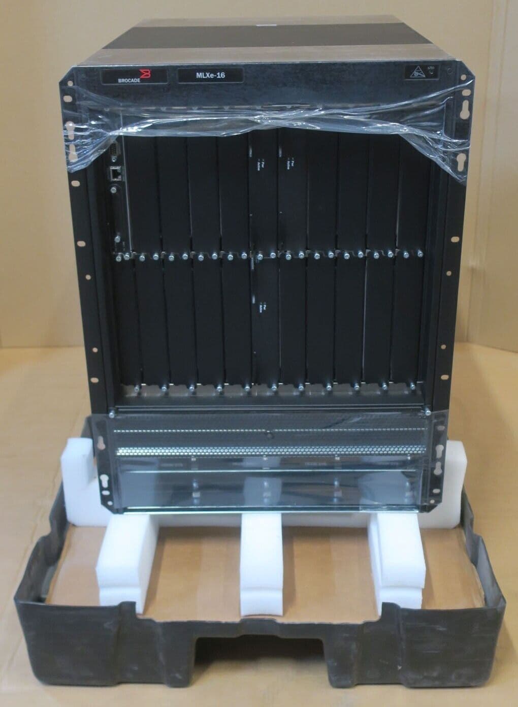 NEW Brocade MLXe-16 16-Slot Router Chassis BR-MLXE-16-MR2-M-AC 1x BR ...