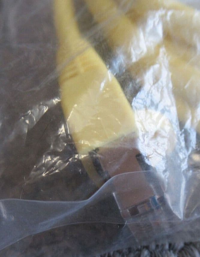 New Cisco 72-4334-02 ASR1000 Series 9FT DB9 To RJ45 Yellow Router Cable