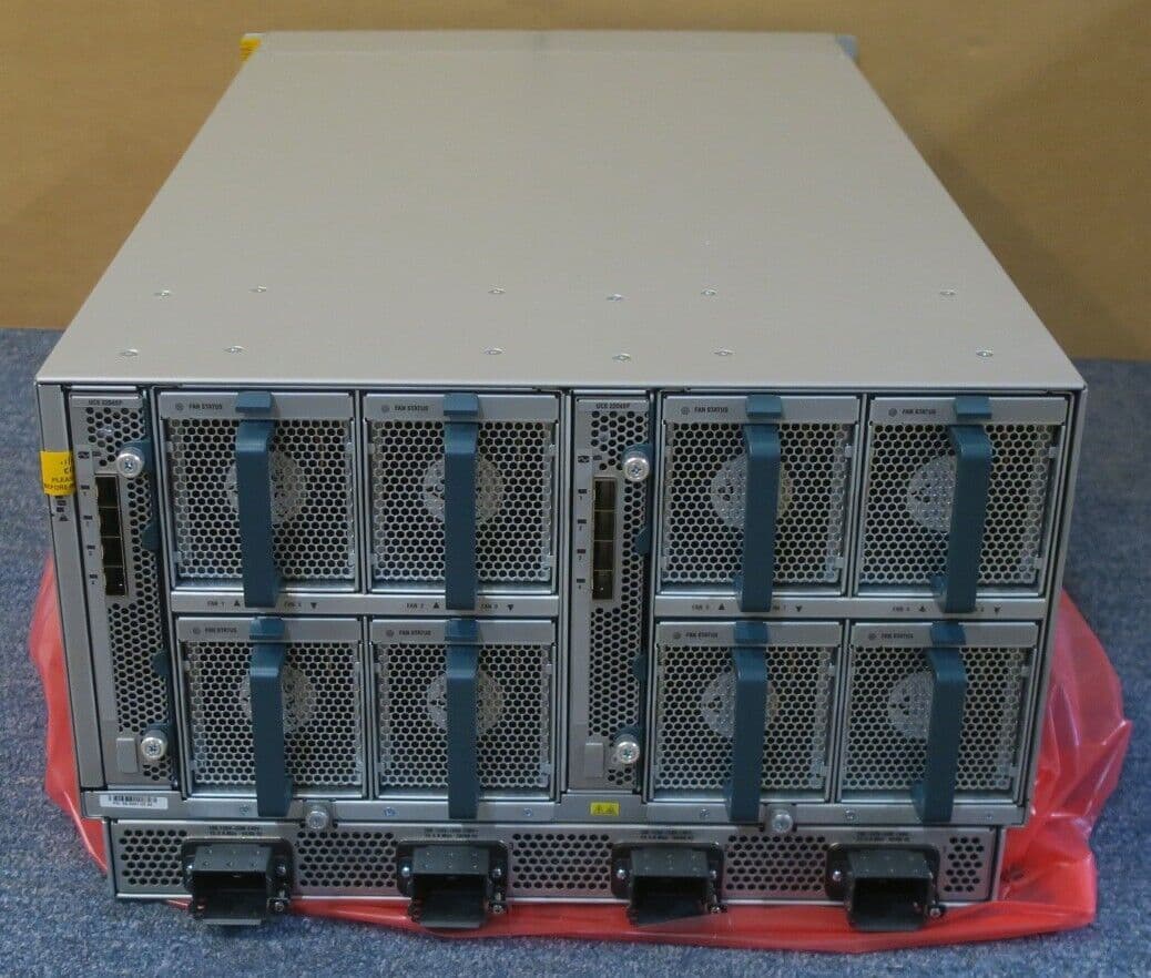 NEW Cisco UCS 5108 8-Slot Blade Server Chassis UCSB-5108-AC2 2x UCS ...