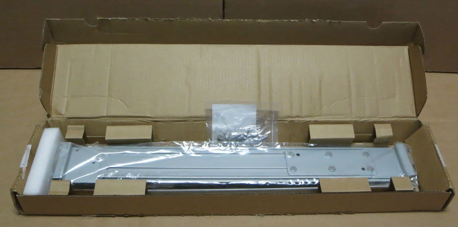 New Dell 2U Rack Mount Rail Kit For Storage SC120 Mirage24 XYRATEX - JM78C