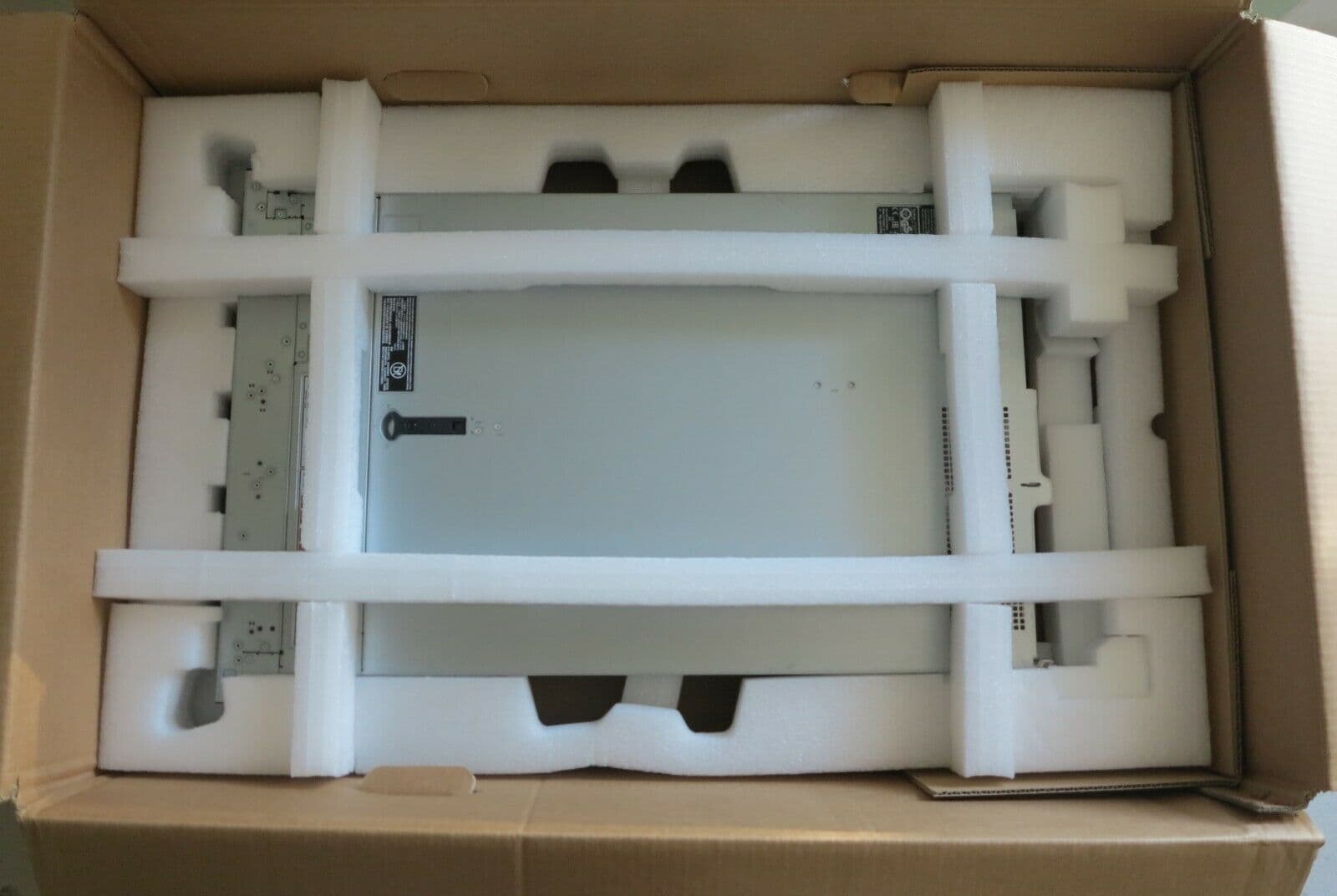 NEW DELL EMC PowerEdge R640 8x 2 5" Bays 1U Rack Server Chassis ONLY ...