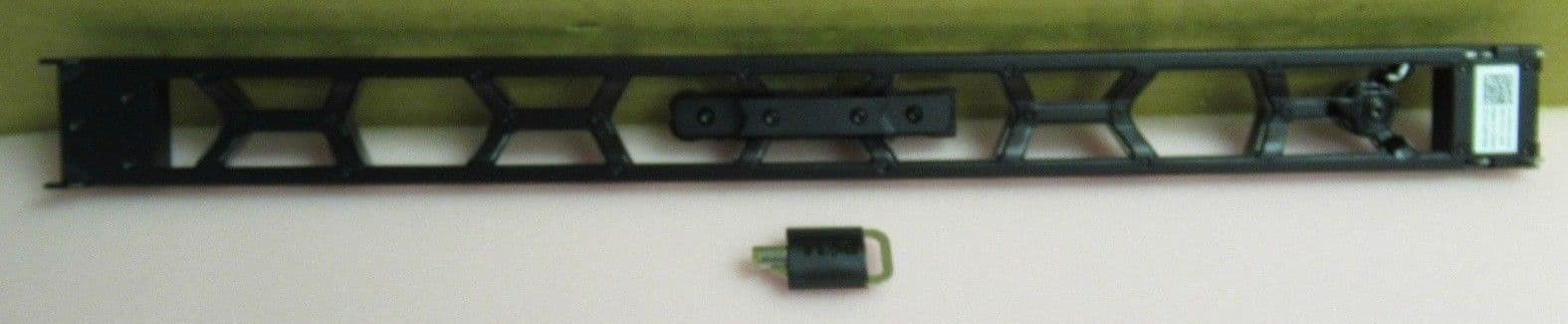 NEW DELL EMC PowerEdge R640 Front Bezel With Key 9MTRW