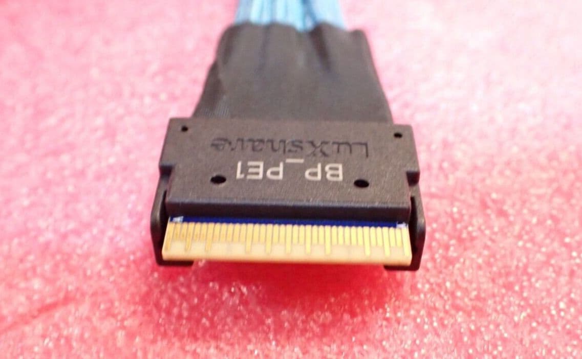 New Dell EMC PowerEdge R6525 10-Bay SFF NVMe PCIe MB to BP Cable - YW2N4