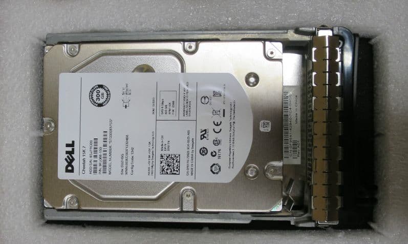 NEW - Dell F617N - 3 5" 300GB 15K SAS Hard Drive HDD In Caddy R710 R610 ...