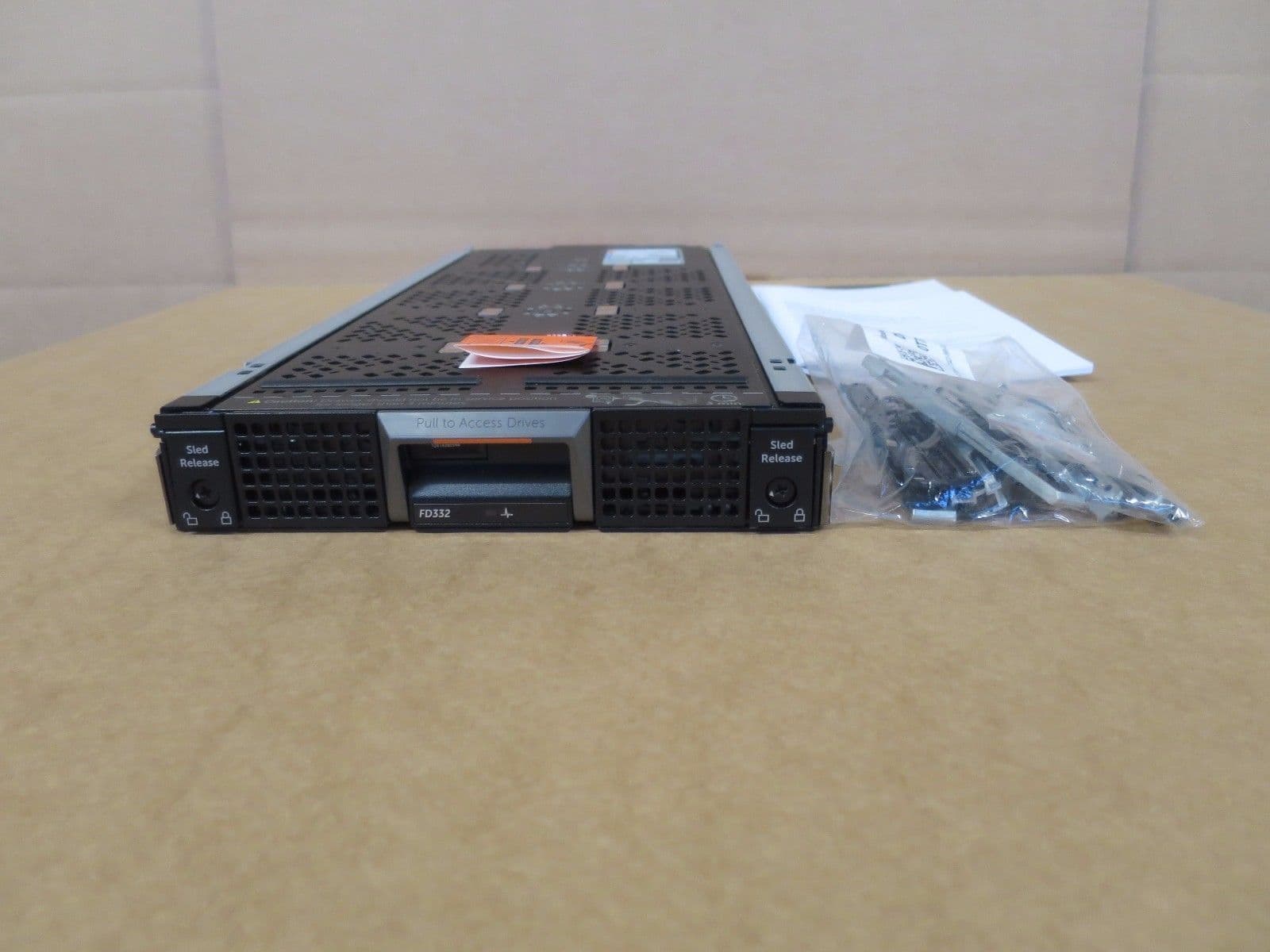New Dell PowerEdge FD332 Storage Block Node for FX2