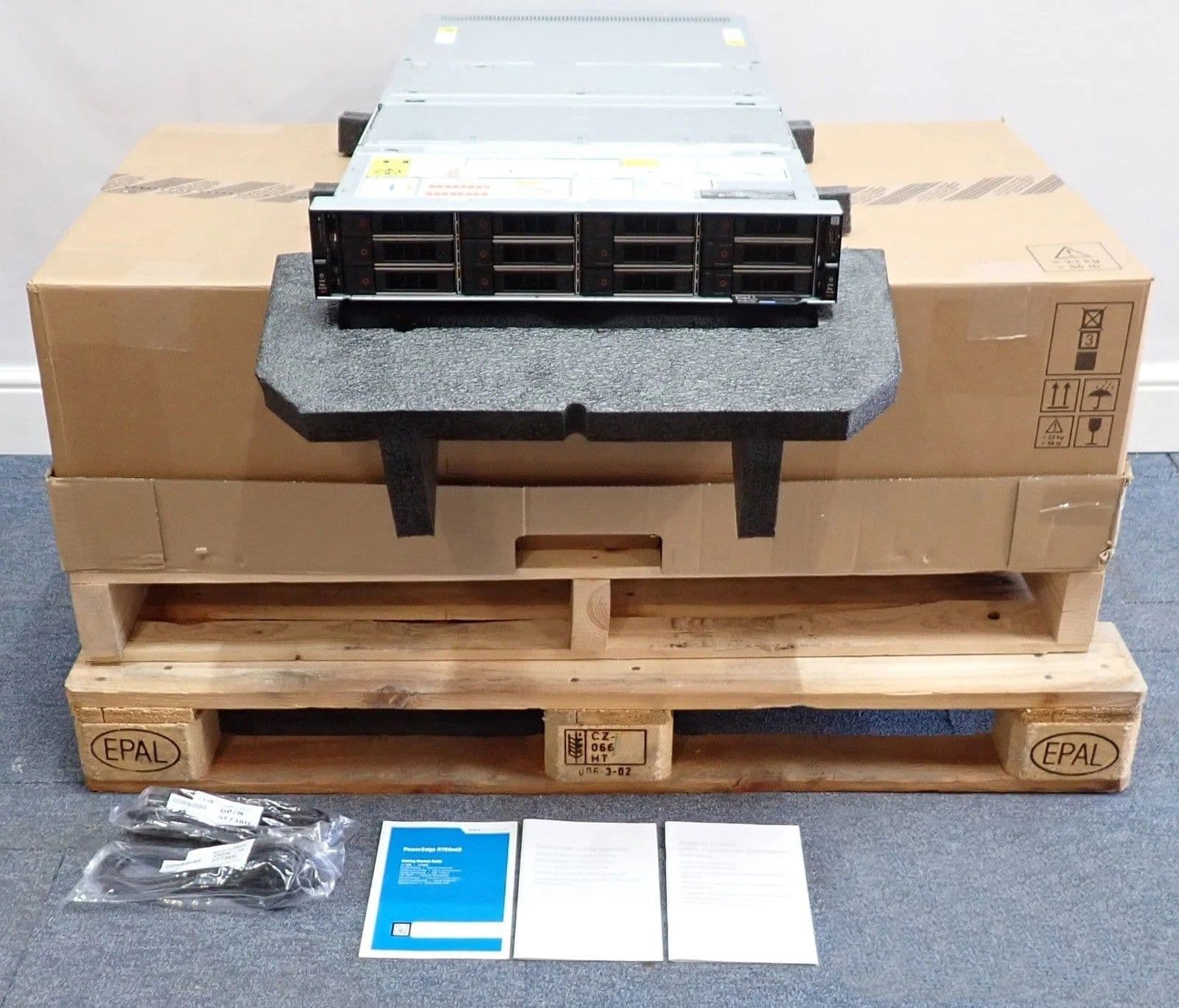NEW Dell PowerEdge R760XD2 16C Gold 5416S 16GB RAM 12x 12TB HDD 24-Bay ...