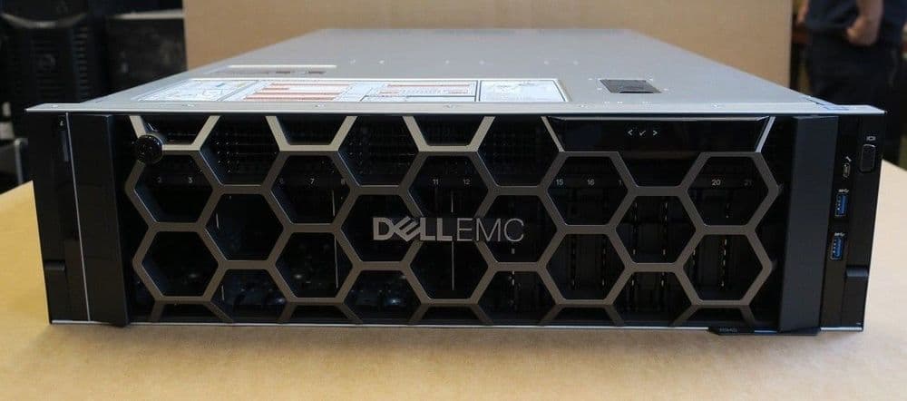 New Dell PowerEdge R940 CTO Rack Server RAID 24 x 2 5" 2 PSU Rails Dell ...