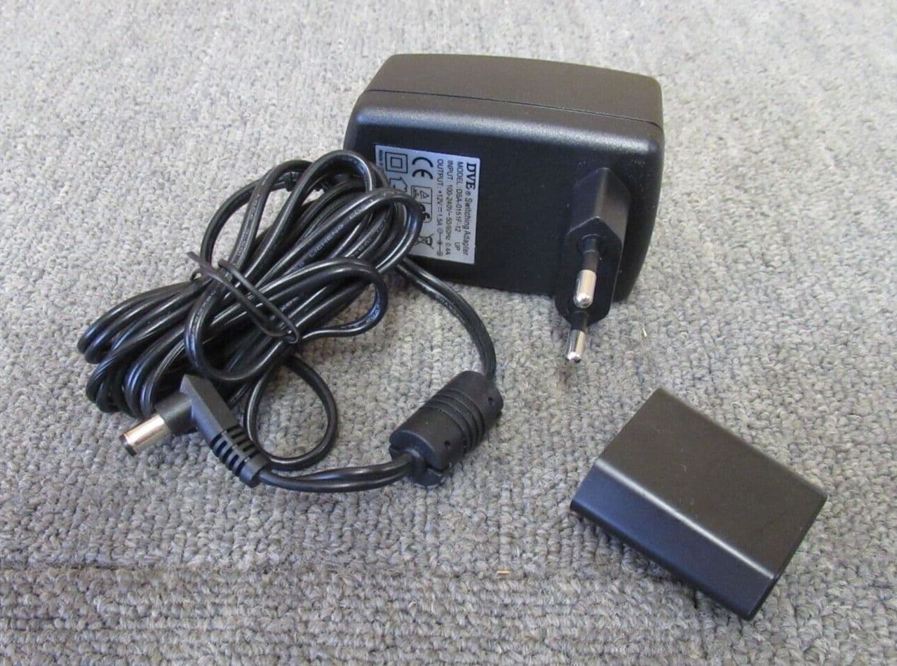 New DVE DSA-0151F-12 4100000901G EU Plug AC Switching Power Adapter 18W 12V 1 5A