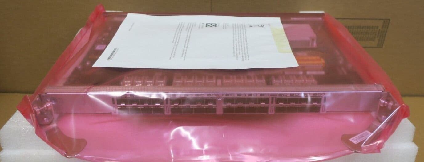 NEW EMC Brocade FC8-32 DCX Blade Module 32x 8Gb FC SFP Port 105-000-136