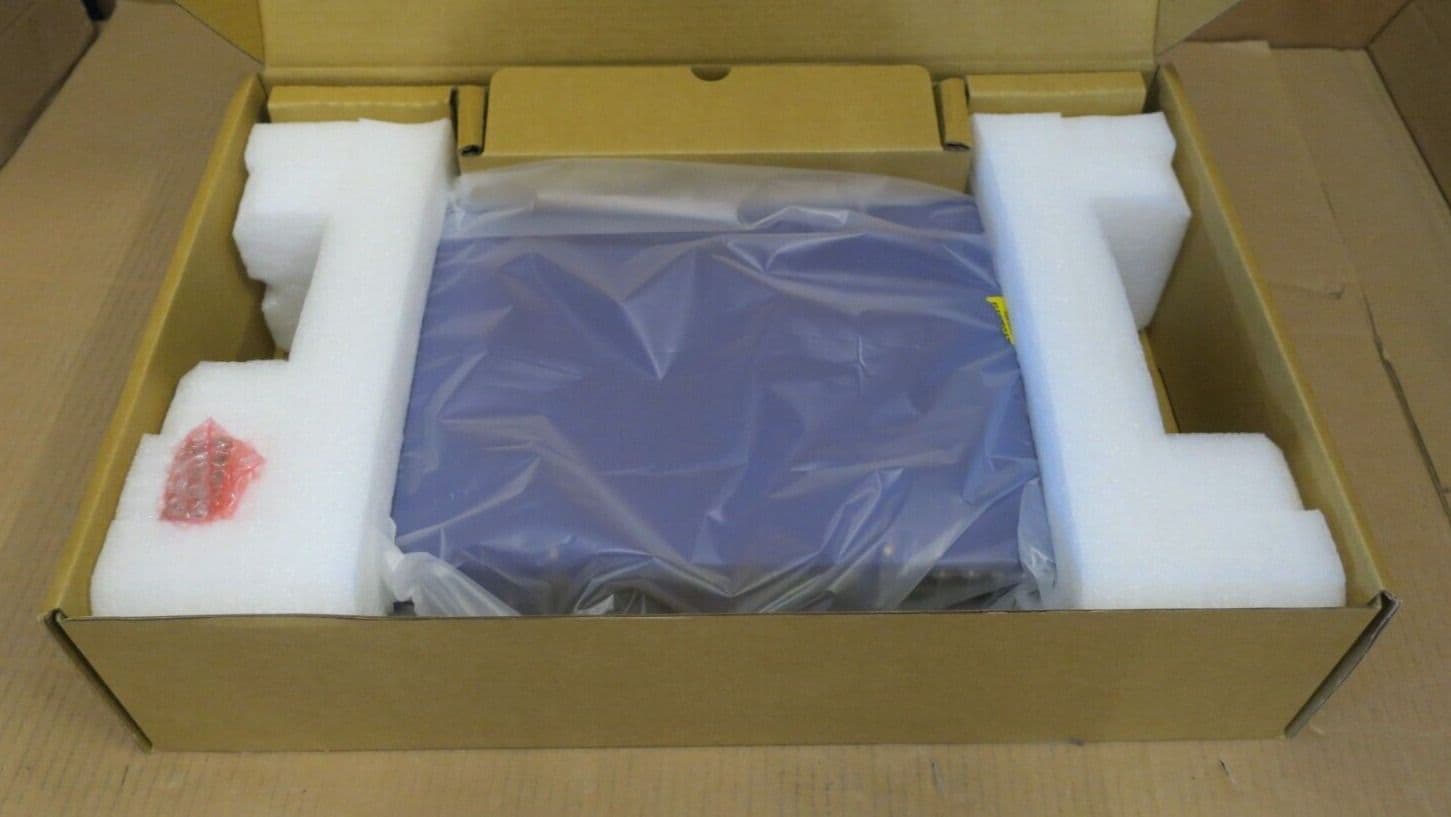 New Extreme Networks X435-24T-4S 24-Port Managed Gigabit Swirch