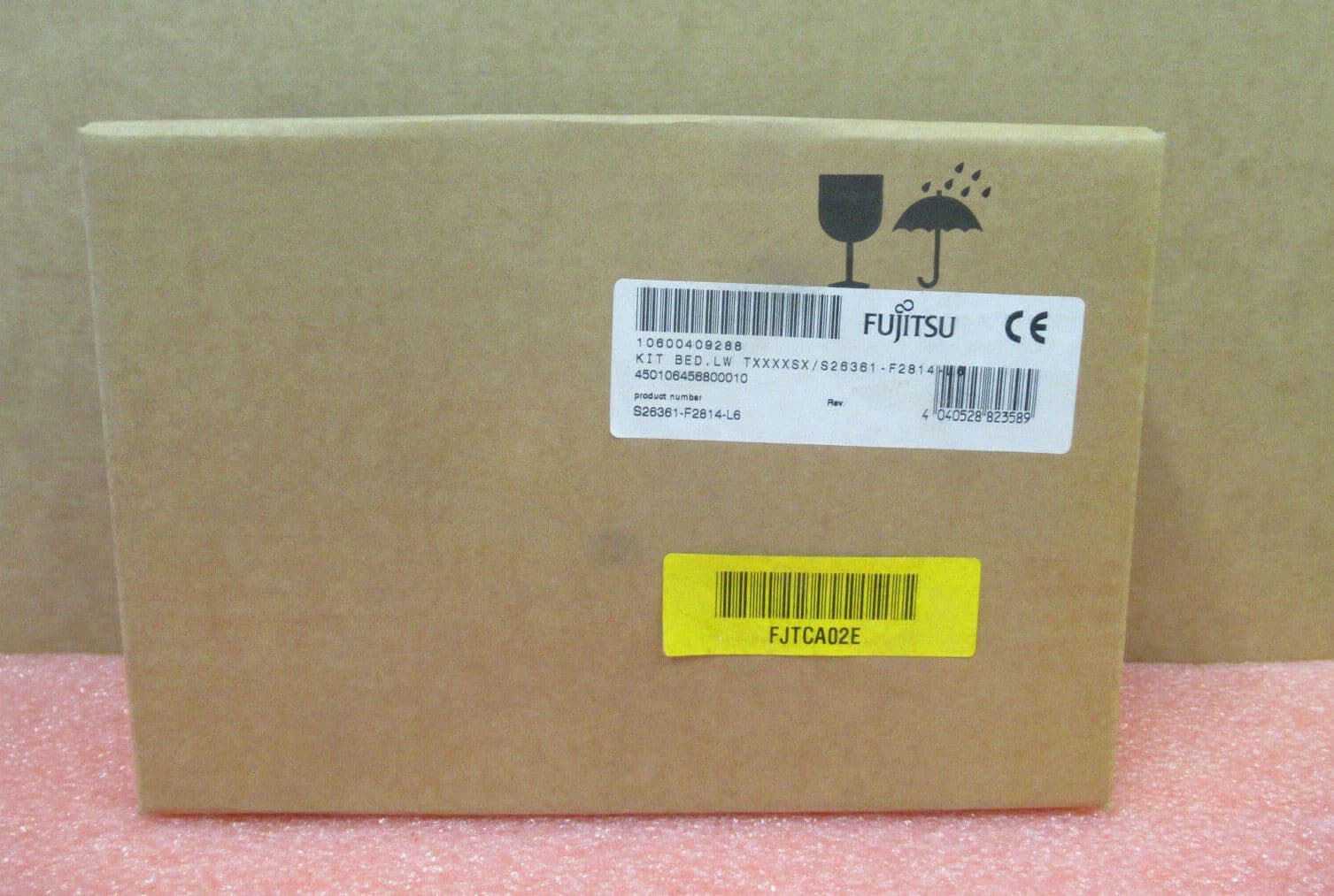 New Fujitsu 68pin SCSI Internal Cable Kit for Drives TX150 S2-S6 S26361 ...