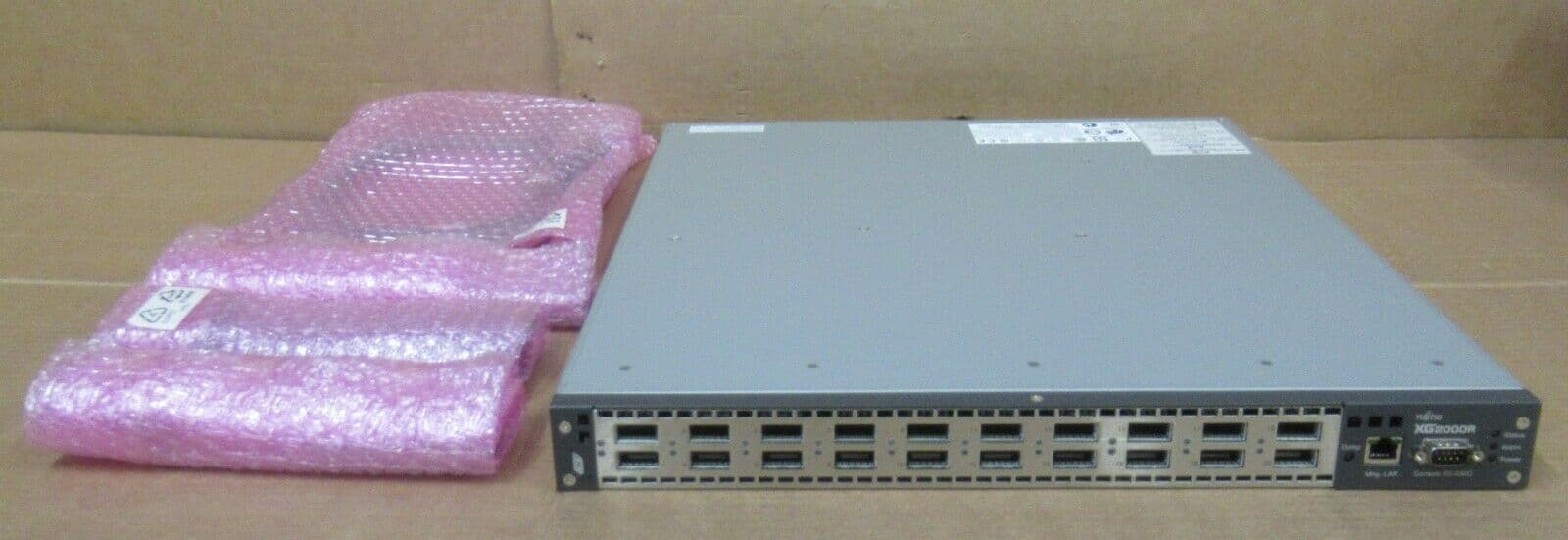 New Fujitsu EMC XG2000R 20-Port 10GbE XFP FC Ethernet Switch 100-562-772