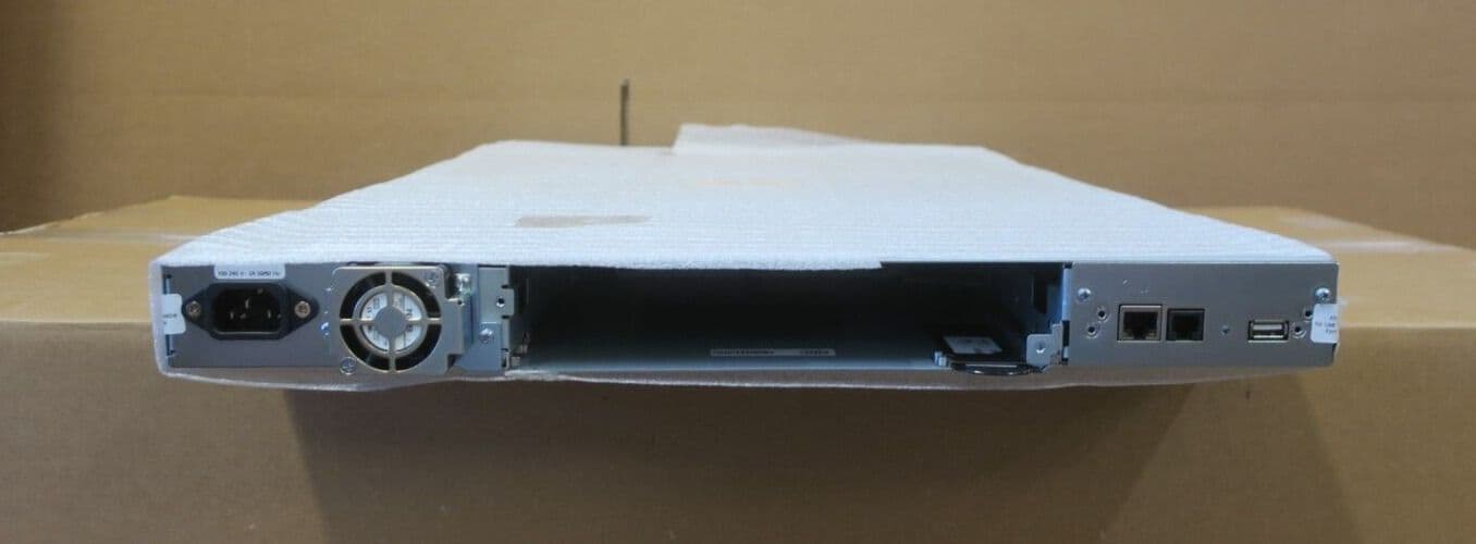 NEW Fujitsu Eternus LT20 S2 8-Slot Tape Library Auto Loader Fujitsu ...