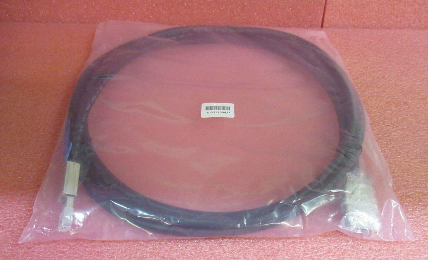 NEW Fujitsu Mini-SAS SFF-8088 to IB SFF-8470 EXT Cable 4Metre S26361 ...