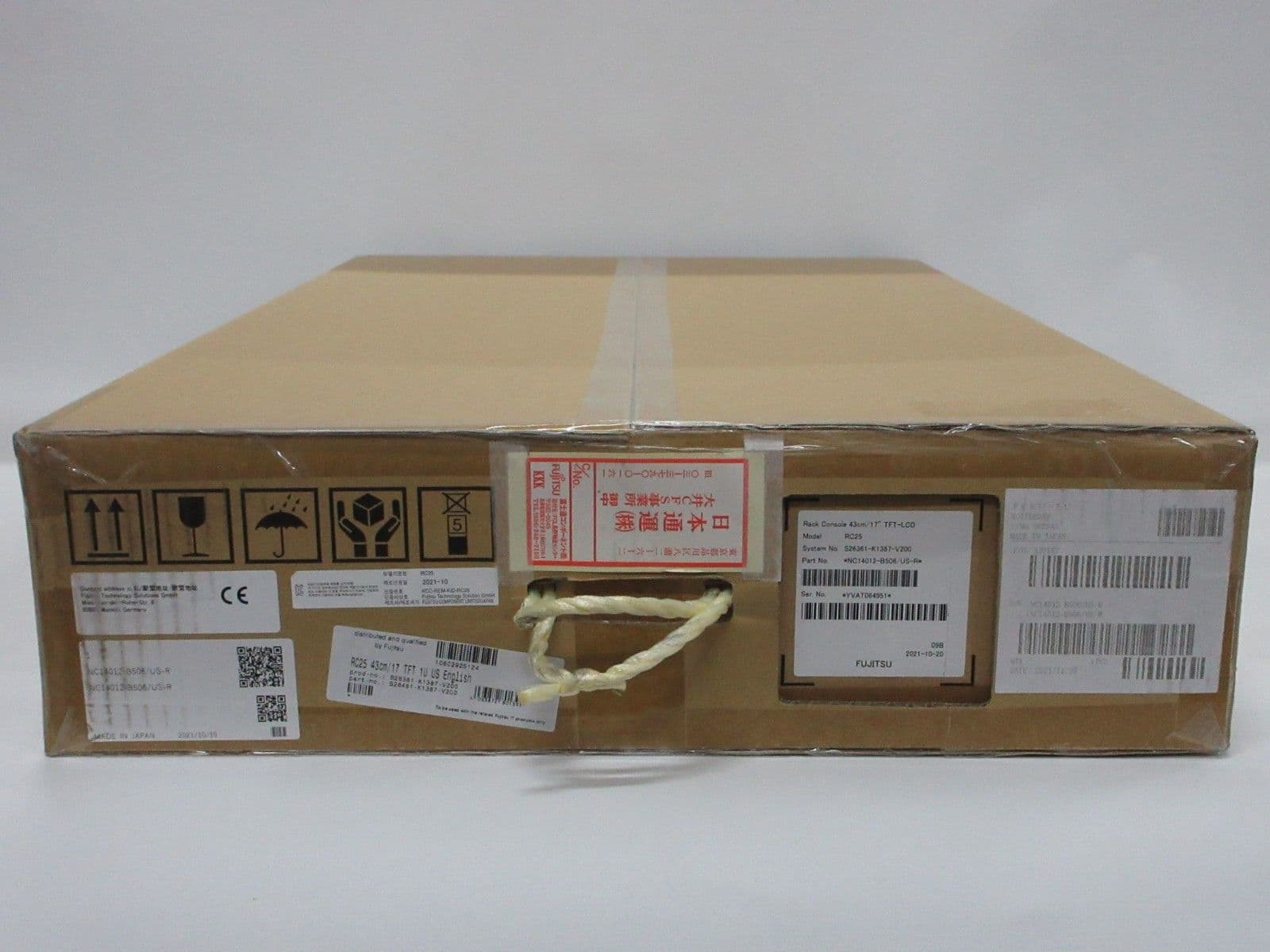 NEW Fujitsu Primergy RC25 US Rackmount Console KMM 17" TFT S26361-K1387 ...
