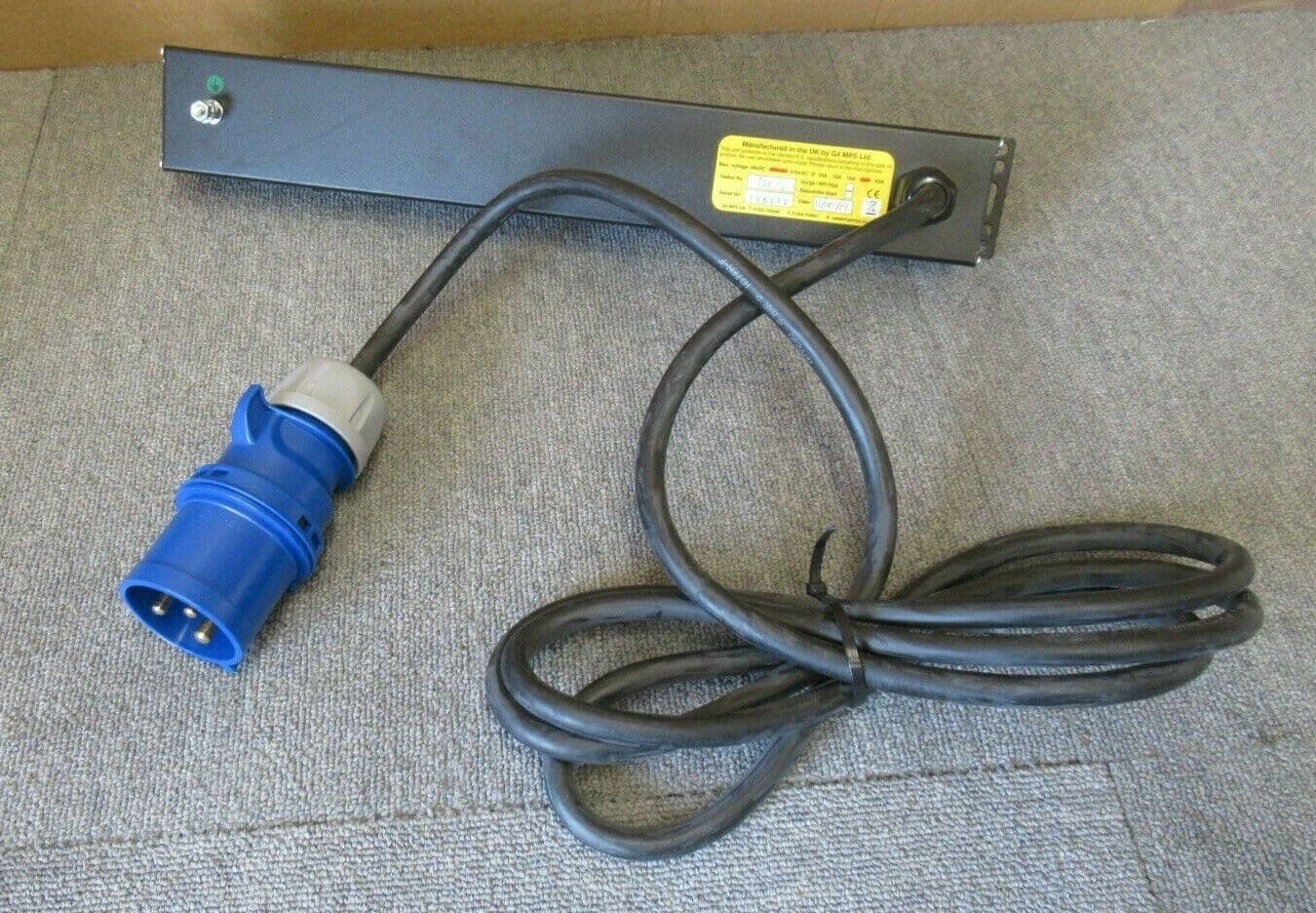 New G4 Power 6 Way Horizontal Rack Mount IEC C19 PDU With 32A Commando Plug