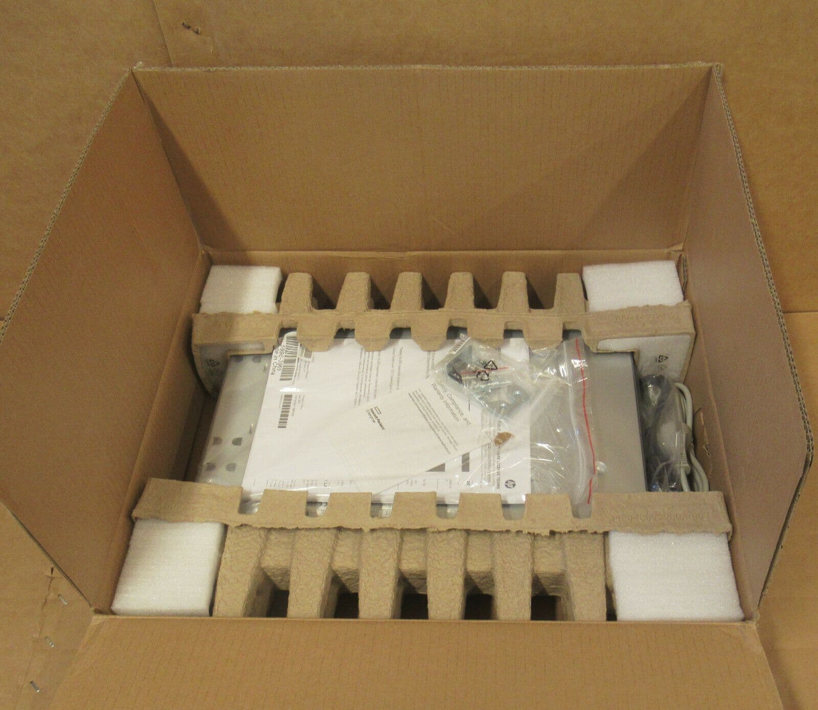 NEW HPE Aruba J9779A 2530-24-PoE 24x 10/100 Ports L2 Managed Ethernet ...