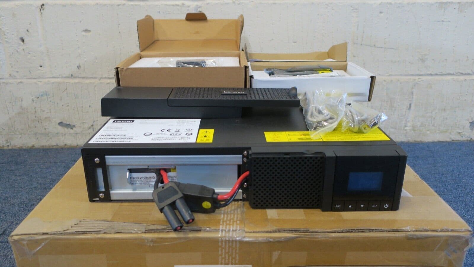 NEW IBM Lenovo 2 2kVA 2200VA 2U Rackmount Tower 55942AX UPS 100-125VAC ...