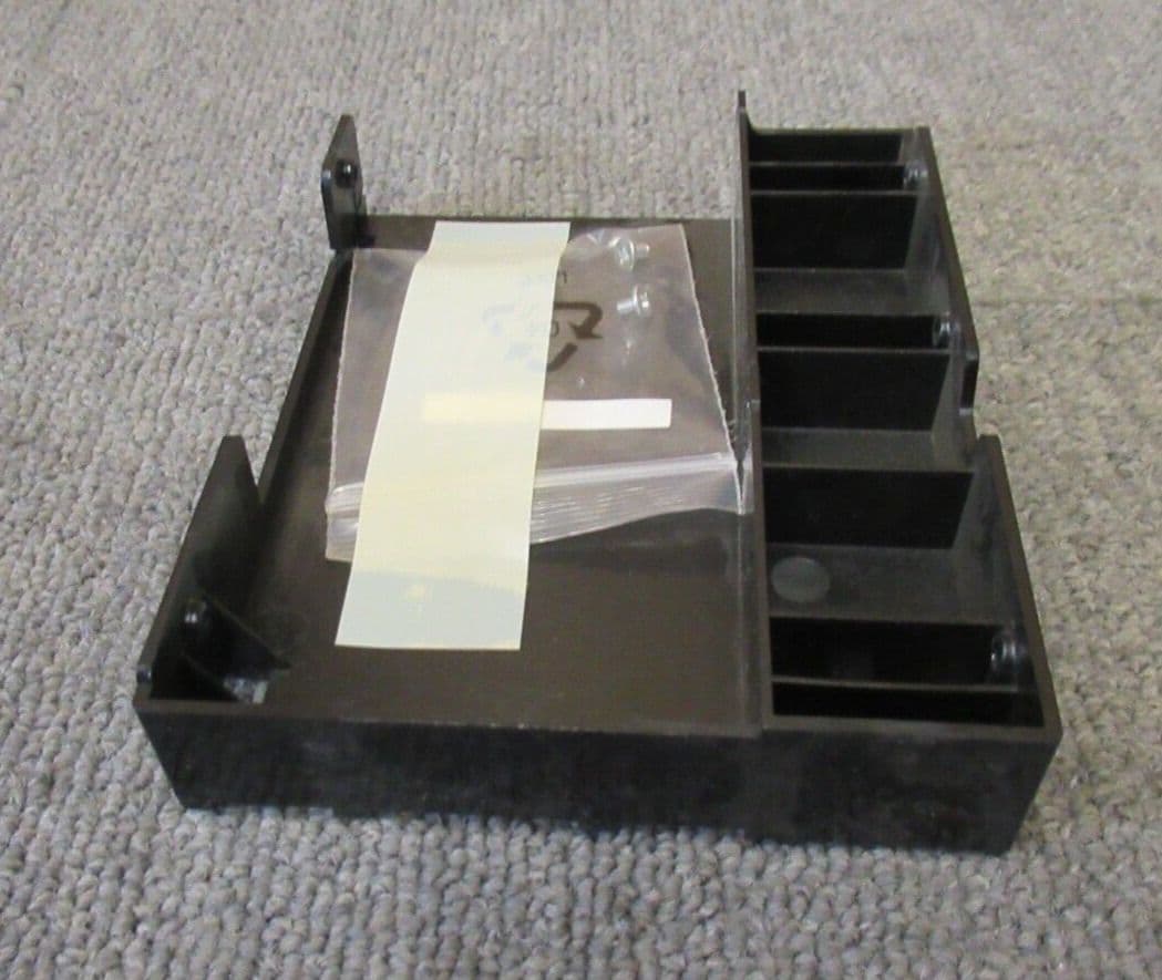 New Intel 1B31HY800-600-G H17932-003 SAS SATA 2 5" SFF-LFF Converter Caddy