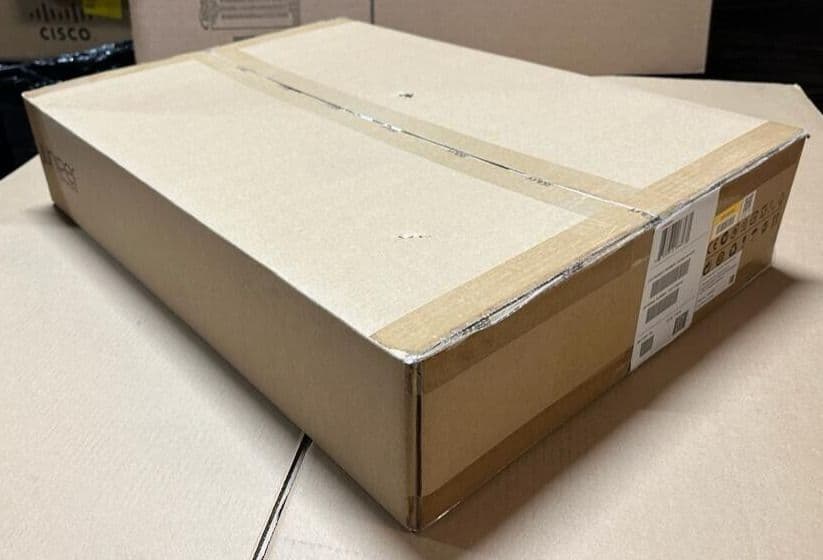 New Juniper Networks EX4600-40F-AFO 24 x 10Gb SFP 4x 40Gb QSFP Ports Switch