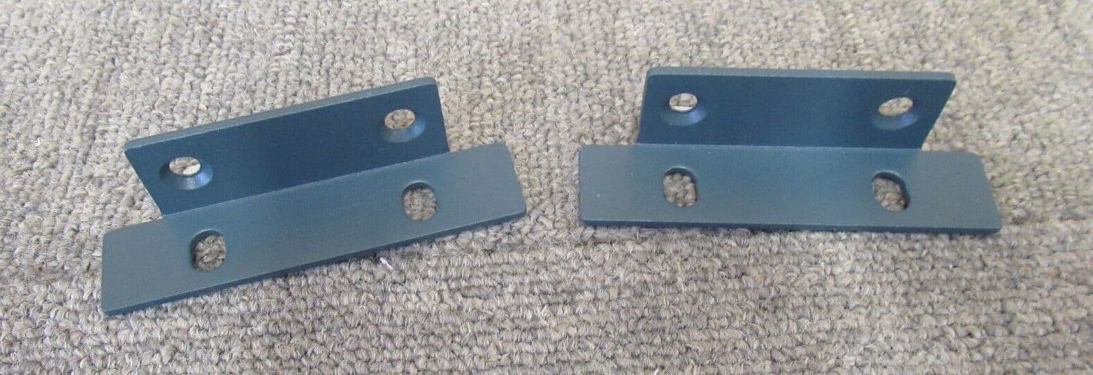 New Pair Of Left And Right 1U Rack Mounting Ears Blue With Screws