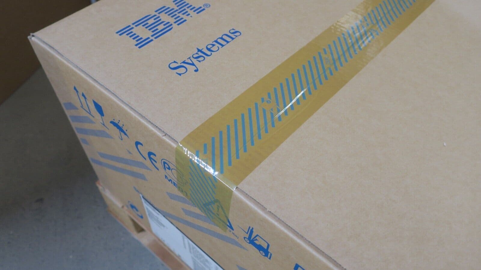 NEW SEALED IBM pSeries Power 740 Server 8205-E6B 2 x 8 Core 3 55Ghz 128GB