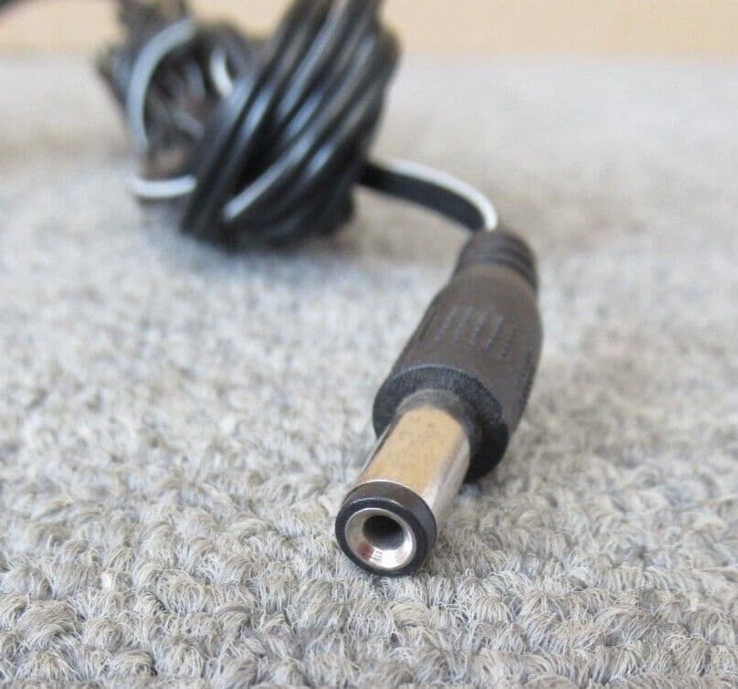 Ningbo Hi-Tech XR-DC060300 UK 3-Pin Plug AC Power Adapter 1 8W 6V 300mA