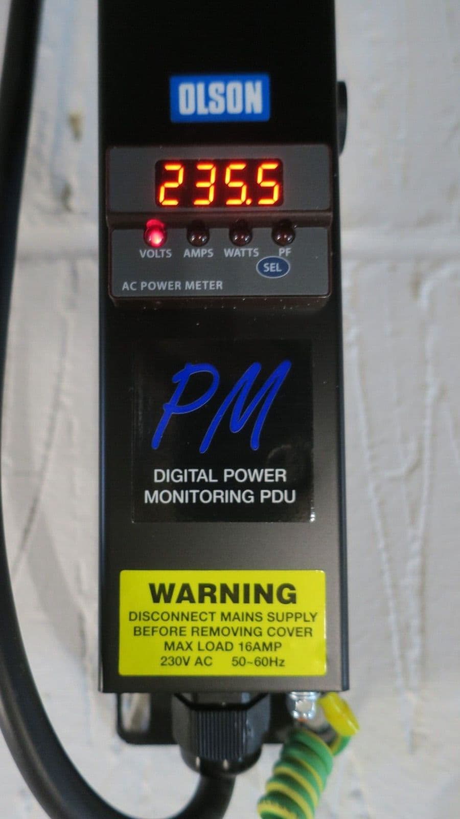 Olson 888/AT&T/LH 14 Way 16A Power Metered Sockets Angled Left 13A UK ...