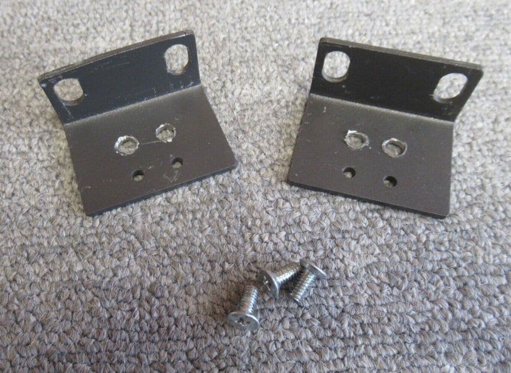 Pair Of Left And Right 1U Rack Mounting Ears Black With Screws