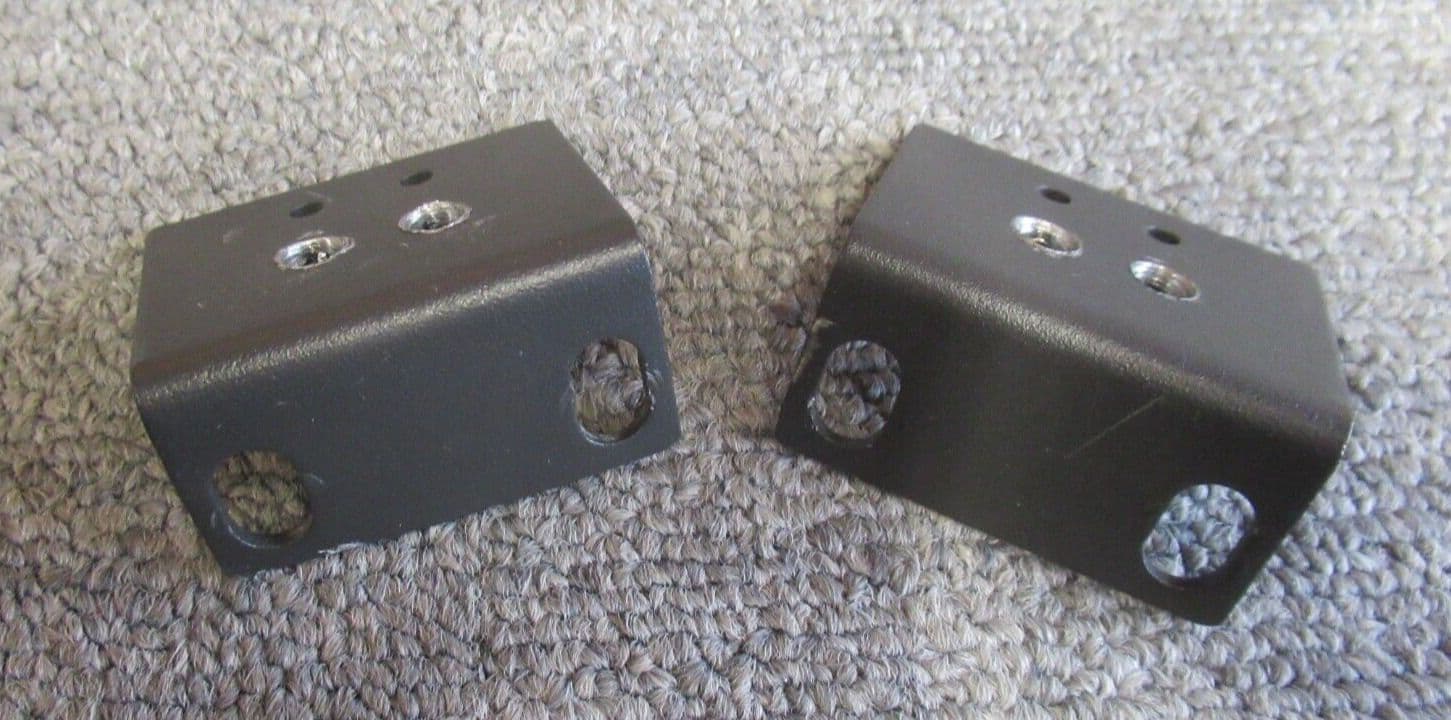 Pair Of Left And Right 1U Rack Mounting Ears Black With Screws