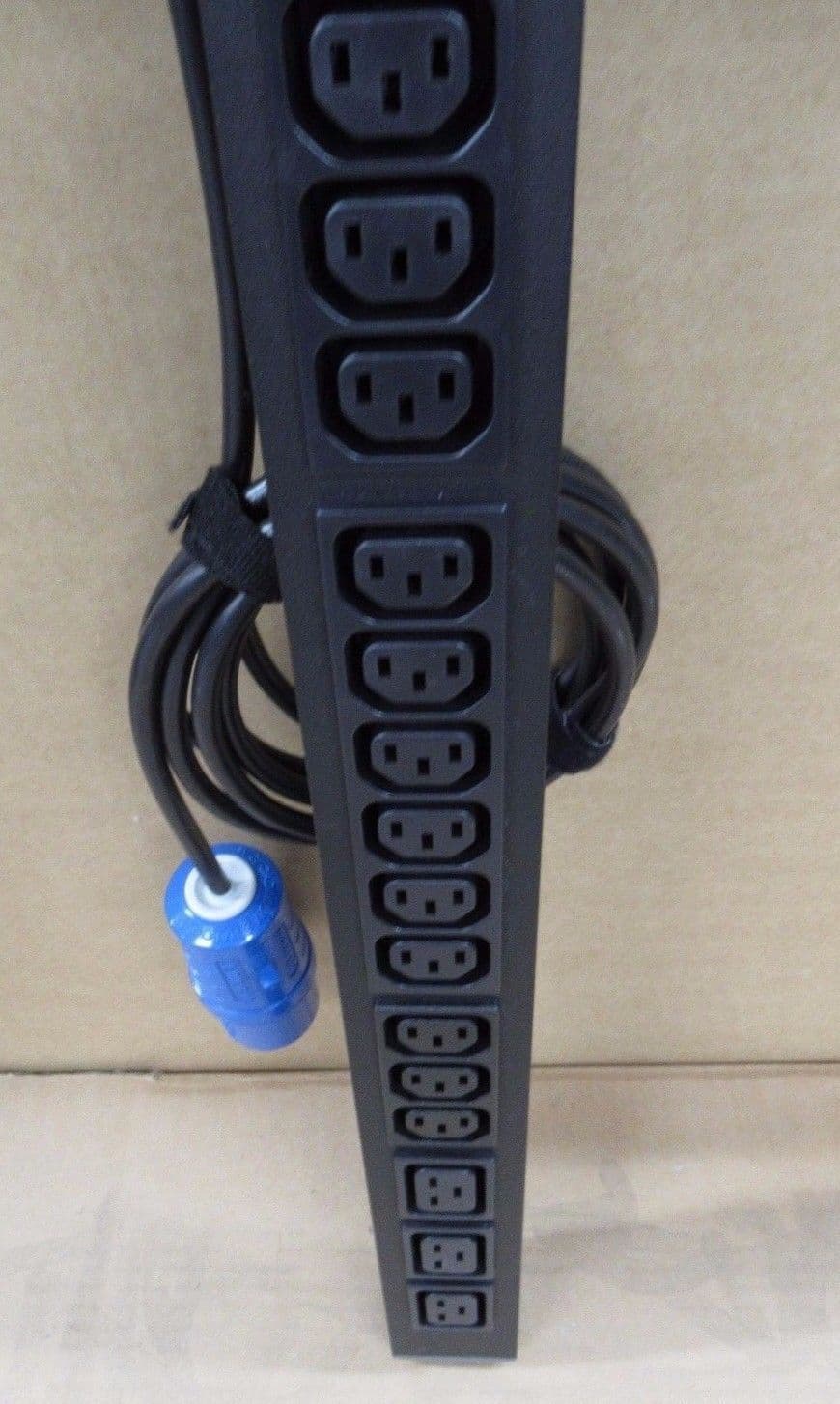 PDC BS5733 3 Metre 24 Port 21x C13 3x C19 16A 250v Power Distribution ...
