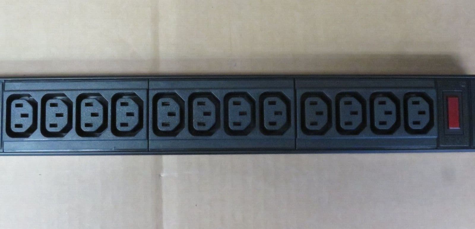 PDU Online 16 Way 12xC13 / 4xC19 With IEC C14 Plug Power Distribution ...