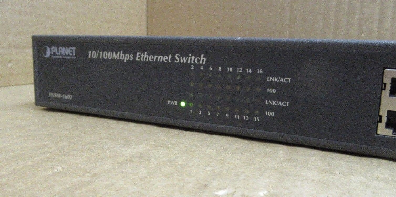 PLanet 10/100 Mbps Ethernet Switch FNSW-1602 16 Ports