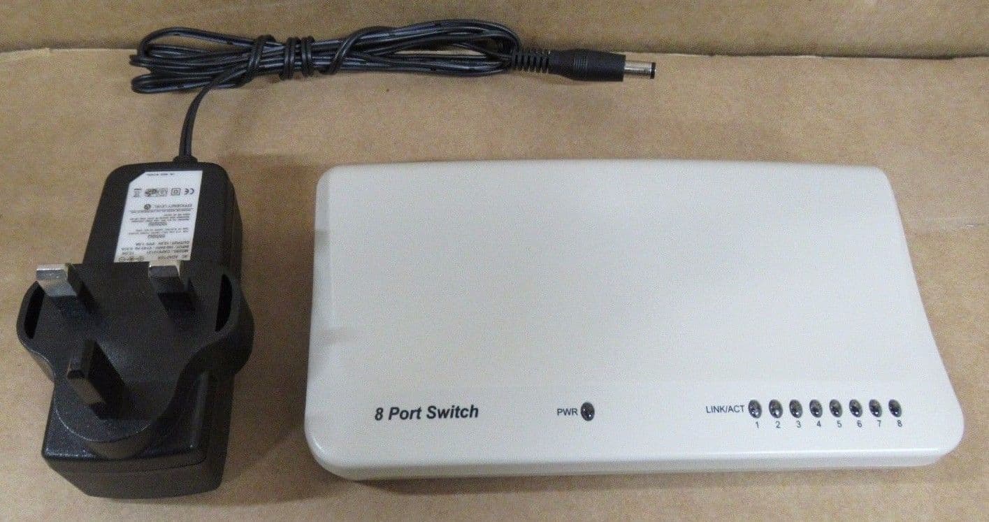 Pro-Nets ES3108CH5 8 Port 10/100 Mbps Fast Ethernet Full Duplex Switch