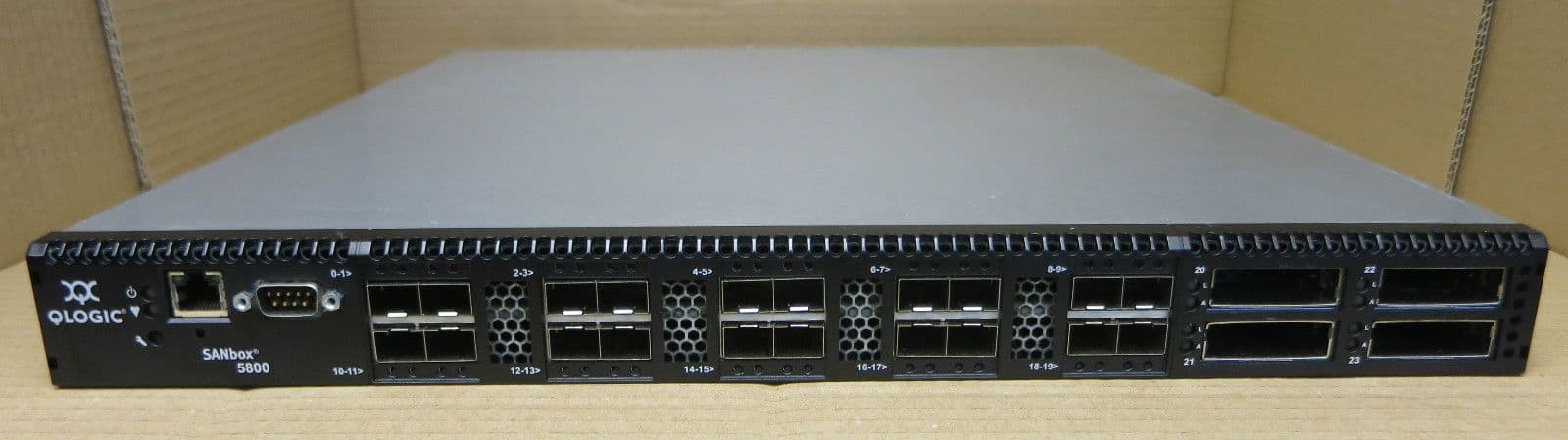 QLOGIC SANBOX SB5800V-08A FC 20x 8G Fabric Switch 24 Active Ports 4x ...