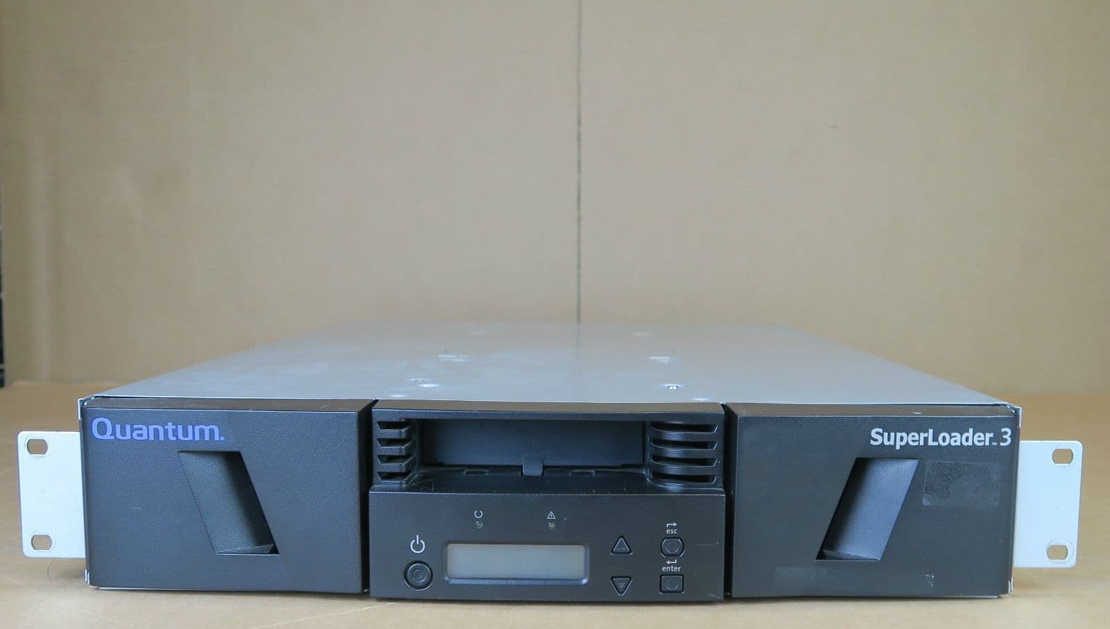 Quantum Superloader 3 L700 EC-L24AA-YF LTO 2 16 Slot Rack Tape Drive ...