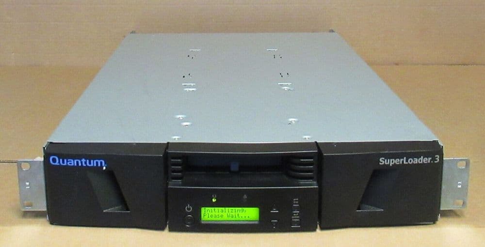 Quantum Superloader 3 L700 EC-L2KAE-YF LTO4 16-Slot Rack Tape Drive ...